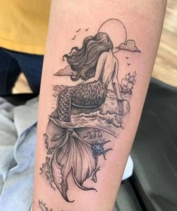 21 Ocean Themed Tattoos for Sea Enthusiasts - TattoosOfAsia
