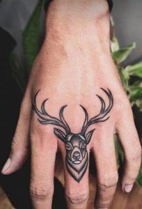 26 Aesthetic Hand Tattoos That Look Effortlessly Cool - TattoosOfAsia