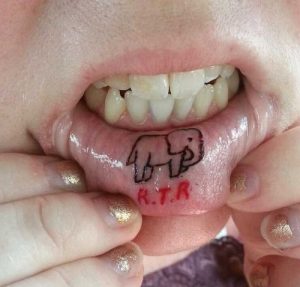18 Trendy and Daring Lip Tattoo Ideas You’ll Want to Try - TattoosOfAsia