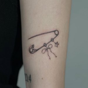 Safety Pin Tattoo Meaning with Powerful Social Symbolism & Ideas ...