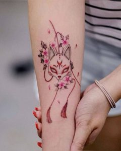 17 Delicate and Beautiful Small Charm Tattoos - TattoosOfAsia