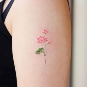 20 Small Flower Tattoos for a Soft, Feminine Look - TattoosOfAsia
